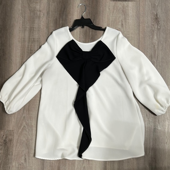 IC COLLECTION | Tops | Ic Collection White And Black Asymmetrical Tie ...